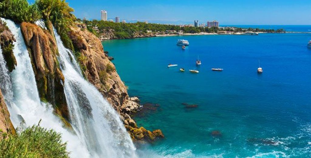 The Top 5 Things to See and Do in Lara Beach - Voyage Privé